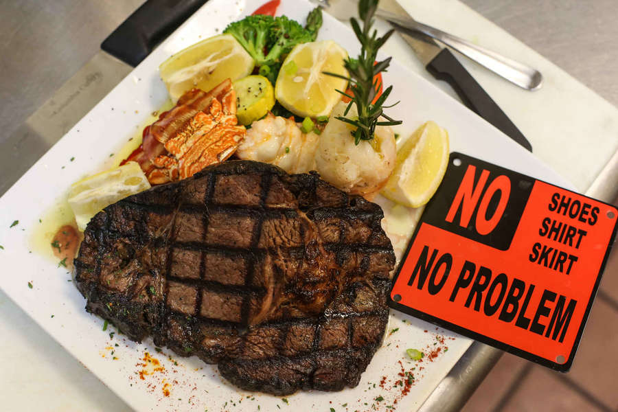 Strip Club Chefs - 13 Ways Cooking At A Strip Club - Thrillist