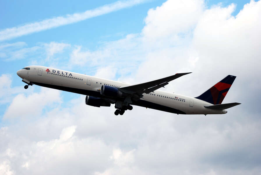 Best Airline in America - Delta Airlines Ranks as the Best in the US ...