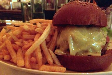New NYC Burgers - Things to do in New York City - Thrillist