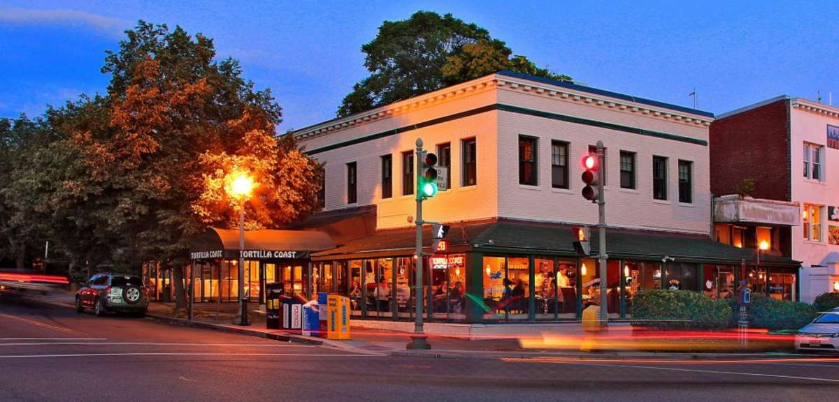 Tortilla Coast: A Bar in Washington, D.C. - Thrillist