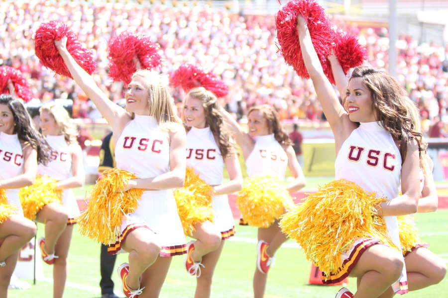 Best USC Bars - Nine-O Traddies And More In Exposition Park LA - Thrillist