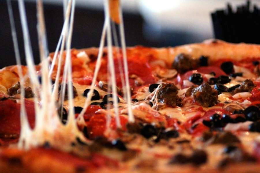 Ridge Pizza: A Bar in Seattle, WA - Thrillist