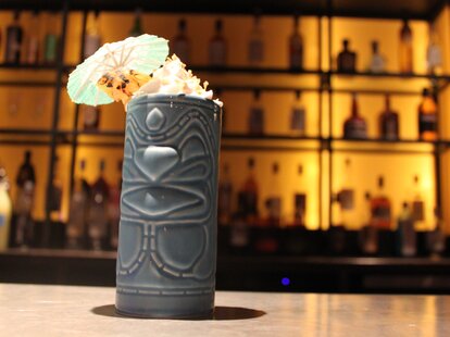 Best Cocktails on Tap Draft Cocktails - Things to Do in Boston - Thrillist