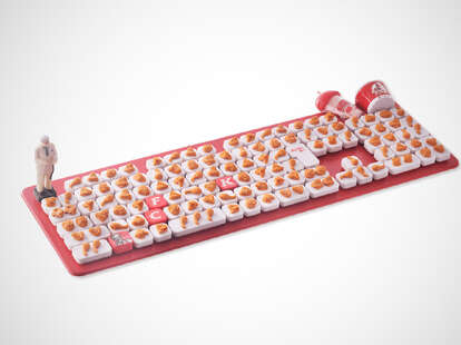 KFC Japan Fried Chicken Keyboard, Computer Mouse, USB Drive - Thrillist
