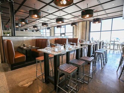 6Smith: A Wayzata, MN Restaurant - Thrillist