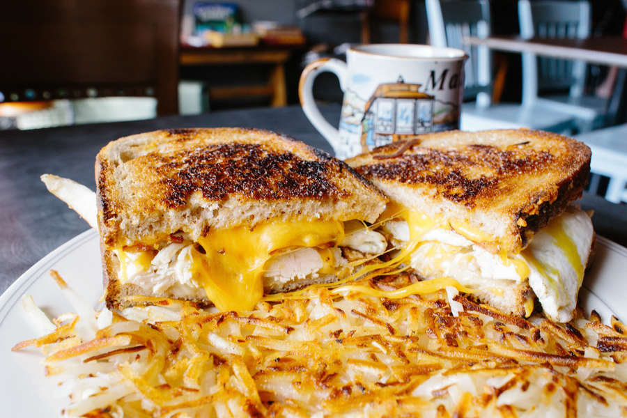 Midpoint Food & Drink: A Restaurant in Portland, OR - Thrillist