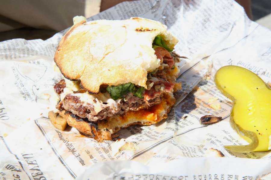 QDC Burger: A Restaurant in Montréal, QC - Thrillist