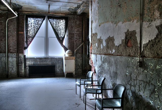 Abandoned Asylums - World's Most Terrifying Haunted Asylums