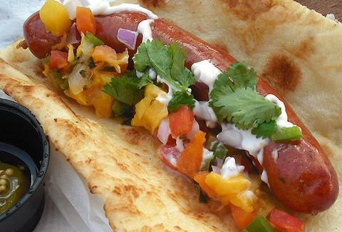 Short Leash Hot Dogs: A Phoenix, AZ Restaurant.