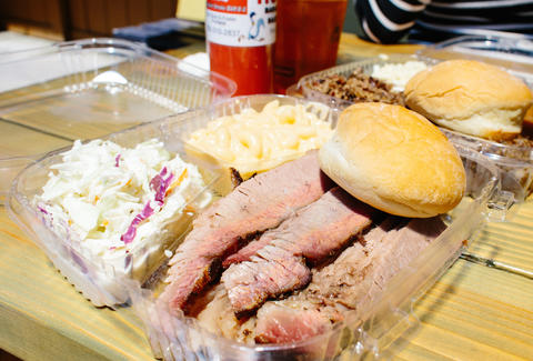 Road Runner BBQ: A Portland, OR Restaurant.