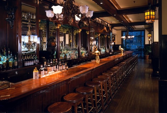 Washington DC's Oldest Bars - The Tune Inn - Off The Record