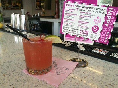 Kitchen24: A Bar in Los Angeles, CA - Thrillist