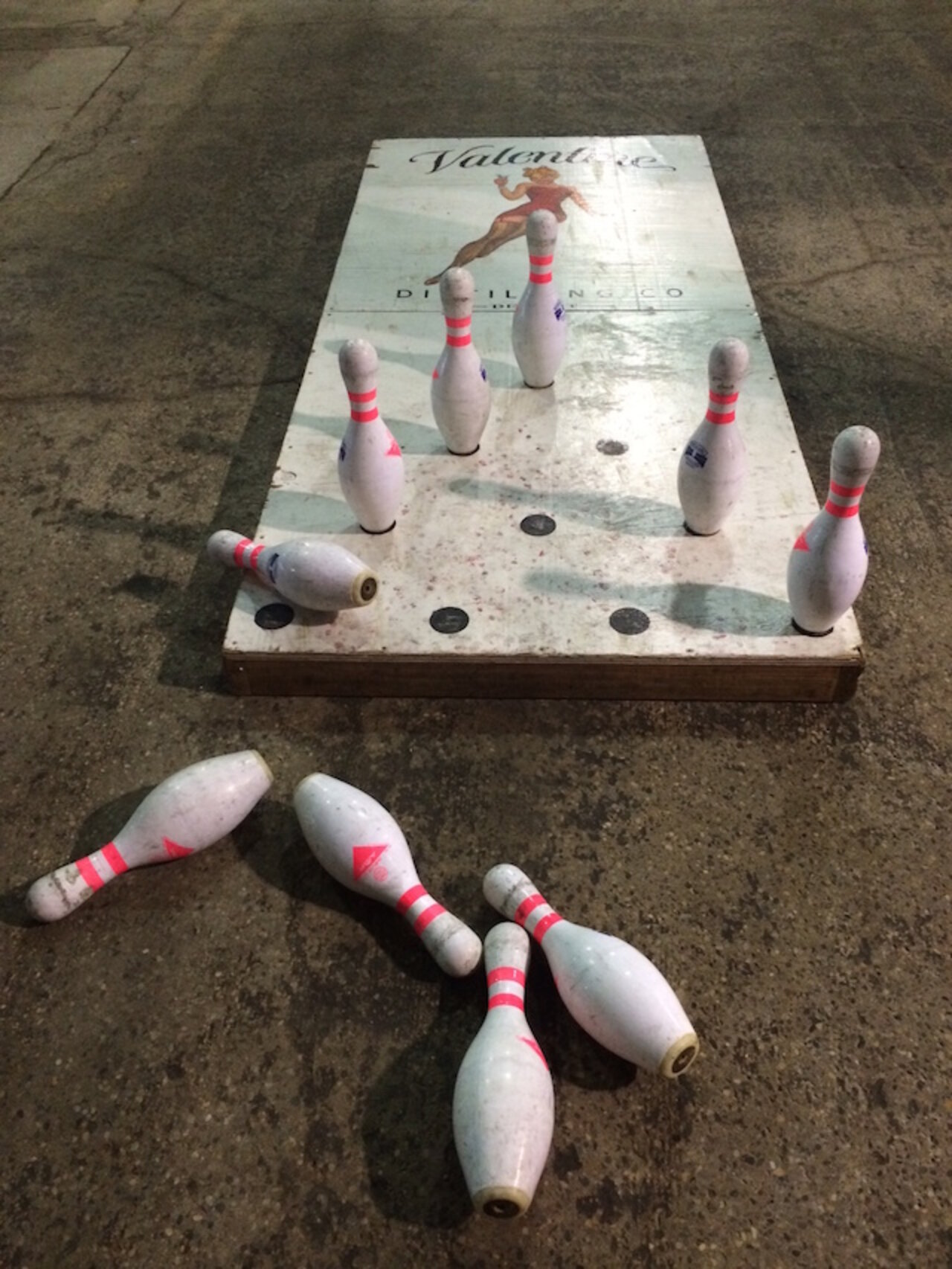 Detroit Fowling Warehouse - Football and Bowling - Thrillist