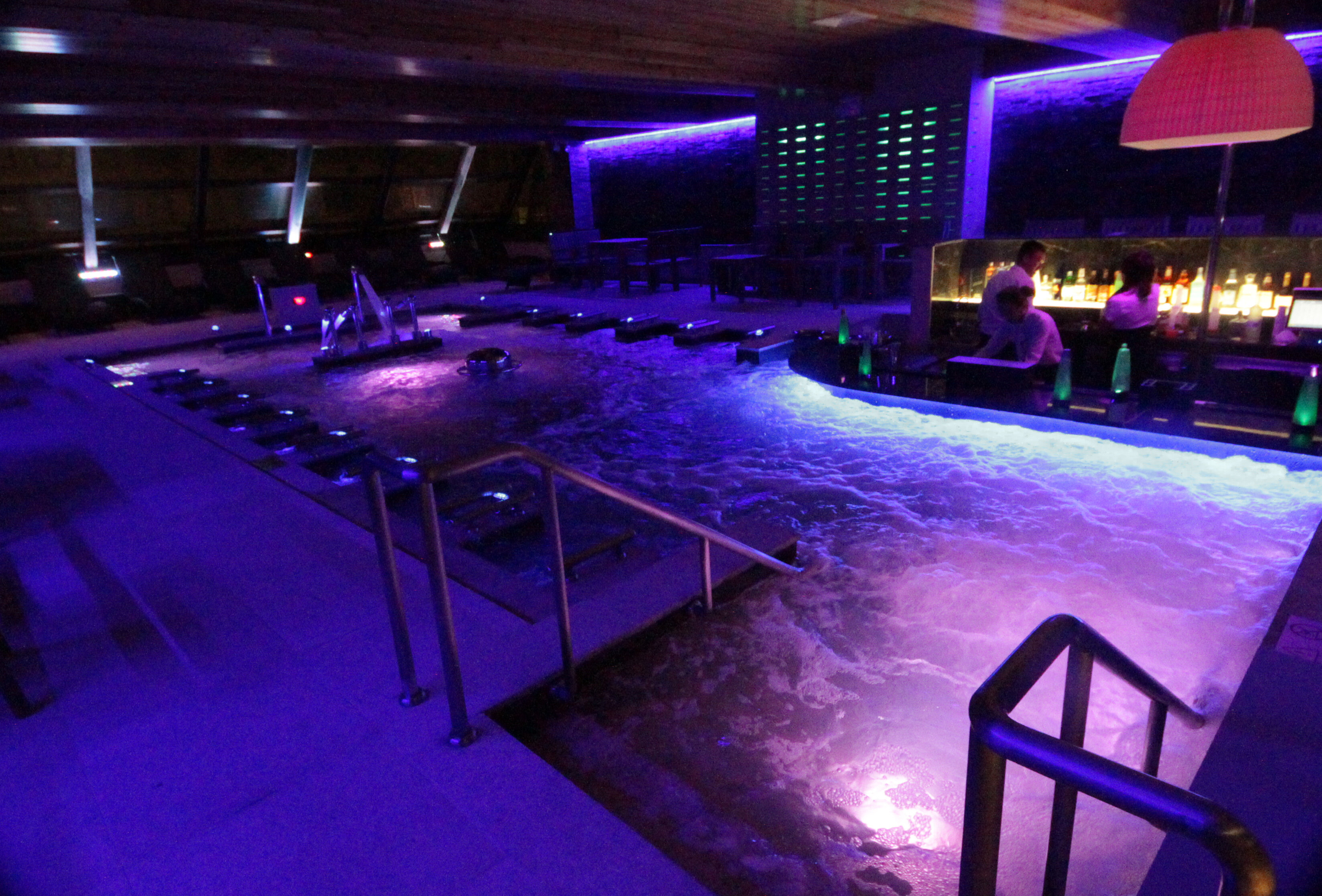 Bison Messink - Thrillist