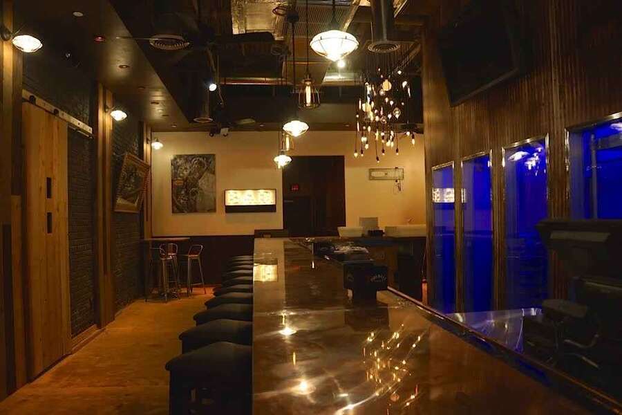 Q Bar - Blues And Burgers: A Bar in Fort Lauderdale, FL - Thrillist