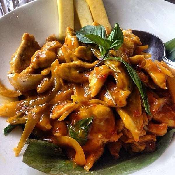 Burma Love: A Restaurant in San Francisco, CA - Thrillist