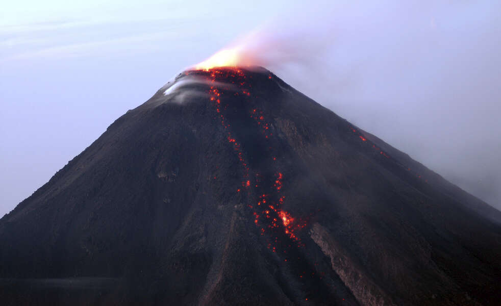 Volcano Eruption Time Lapse Mexicos Colima Volcano Caught Erupting On