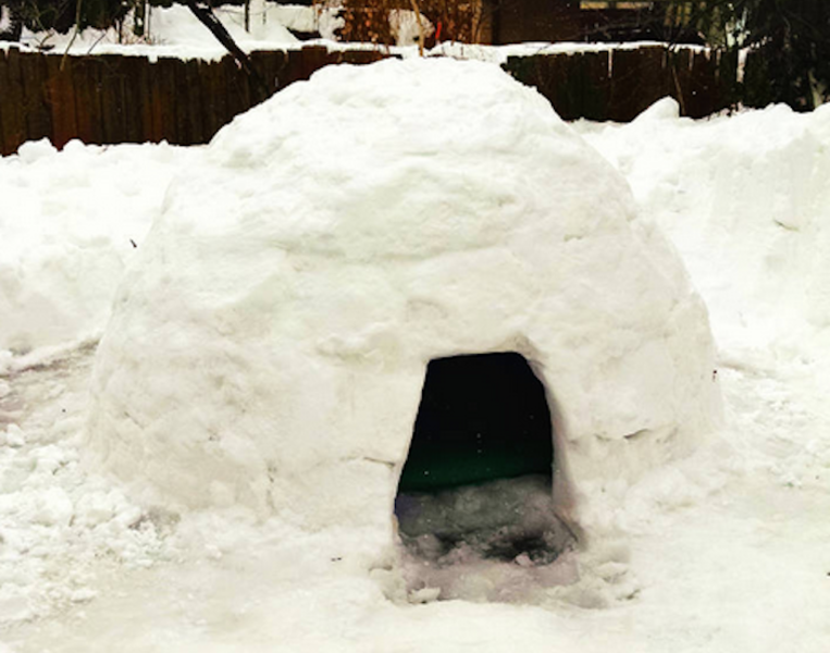 Some Guy In Massachusetts Is Renting Out An Igloo on Airbnb - Thrillist