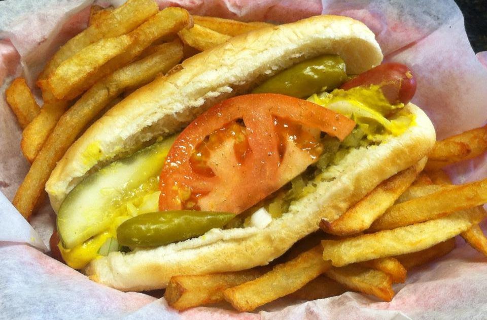 Hot Diggity Dogs: A Chicago, IL Restaurant.