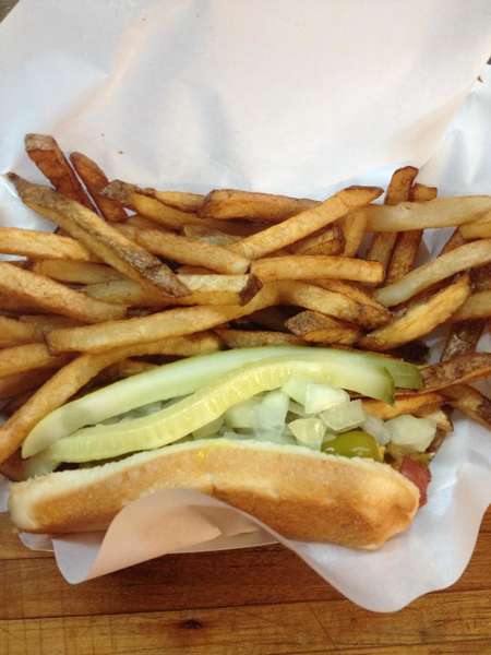 Dave's Red Hots: A Restaurant in Chicago, IL - Thrillist