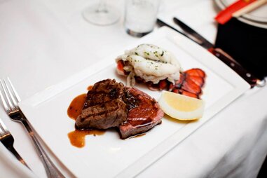 The 8 Best Steakhouses in Minneapolis St Paul - Thrillist