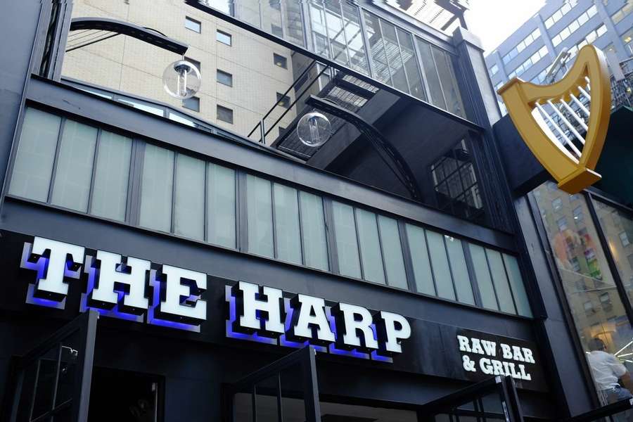 The Harp Raw Bar & Grill: A Bar in New York, NY - Thrillist