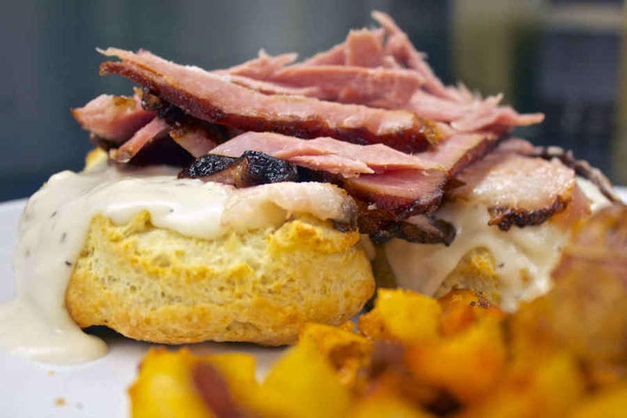 Smoke Shack: A Restaurant in Milwaukee, WI - Thrillist