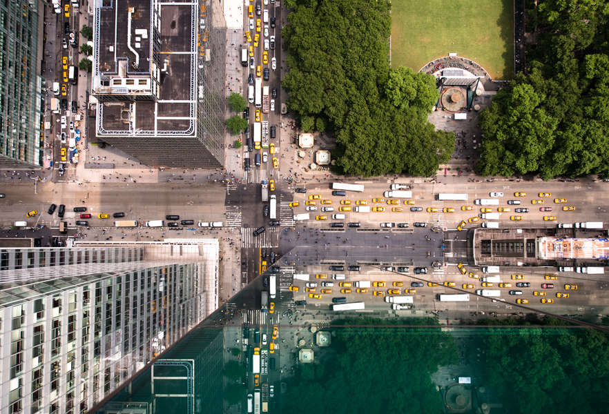 These Vertigo-Inducing Photos Look Down at NYC's Bustling Intersections ...