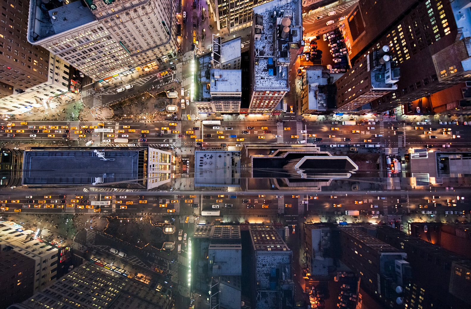 These Vertigo-Inducing Photos Look Down at NYC's Bustling Intersections ...