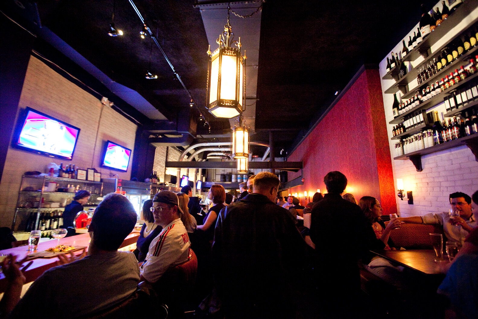 Best Beer Bars in America to Drink at Right Now - Thrillist