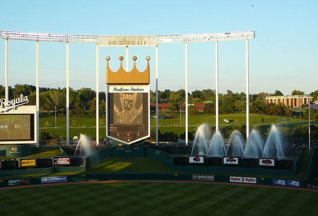 The Best Major League Baseball Stadiums: All 30 Ranked & Reviewed