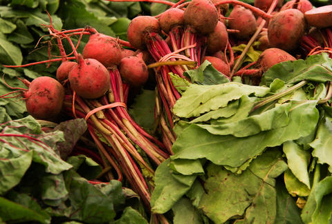 What's in Season This Spring - Produce to Eat in April, May & June ...