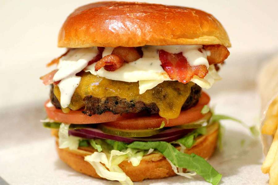 Built Custom Burgers: A Restaurant in Coral Gables, FL - Thrillist