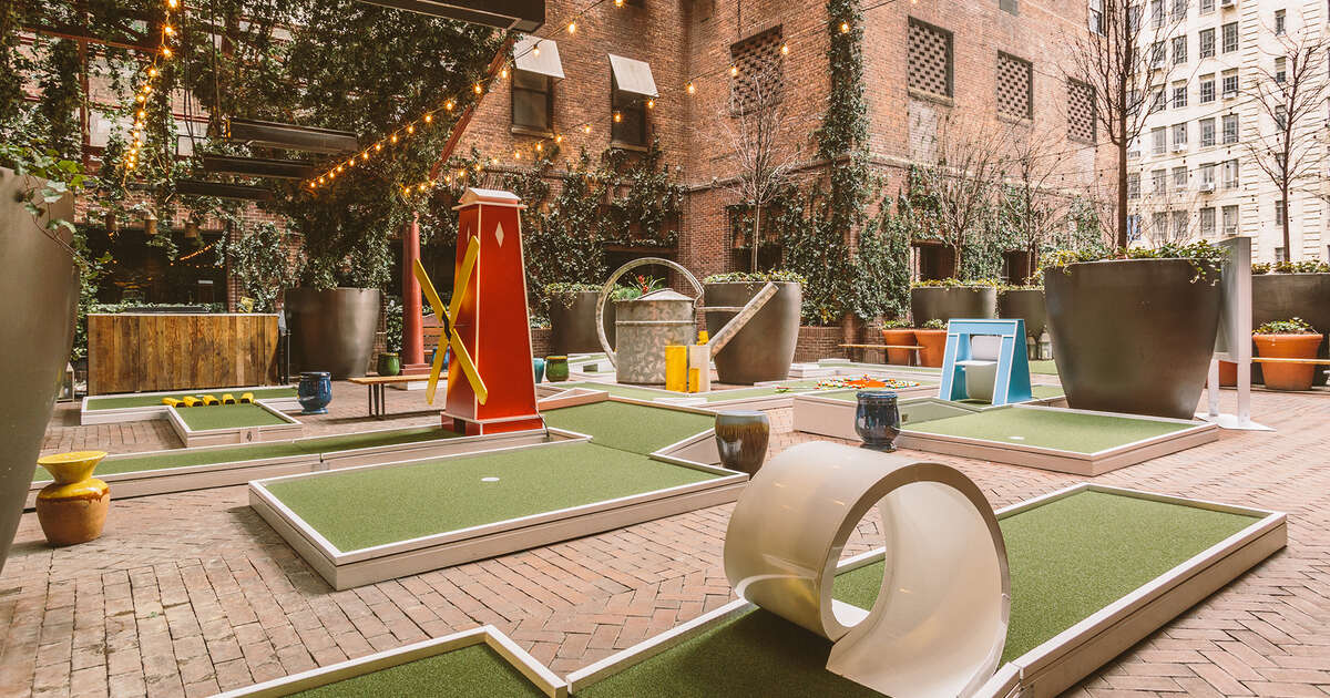 Nyc Rooftop Mini Golf at Exie Long blog