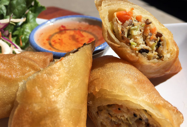 The differences between egg rolls, spring rolls, popiah, and lumpia