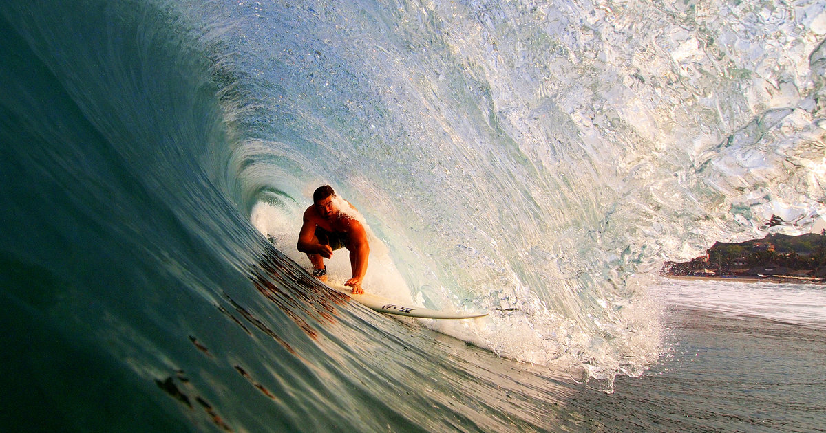 The Most Exciting and Most Dangerous Surf Spots in the World - Thrillist