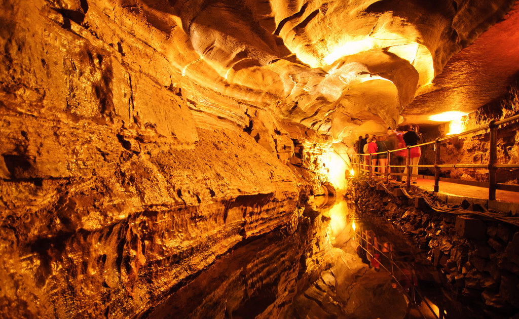 New Howe Caverns Tour Takes Tourists To Section Not Opened Since 1900s ...