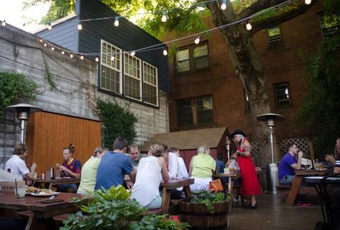 The 11 Best Outdoor Bars & Patios In Portland - Thrillist