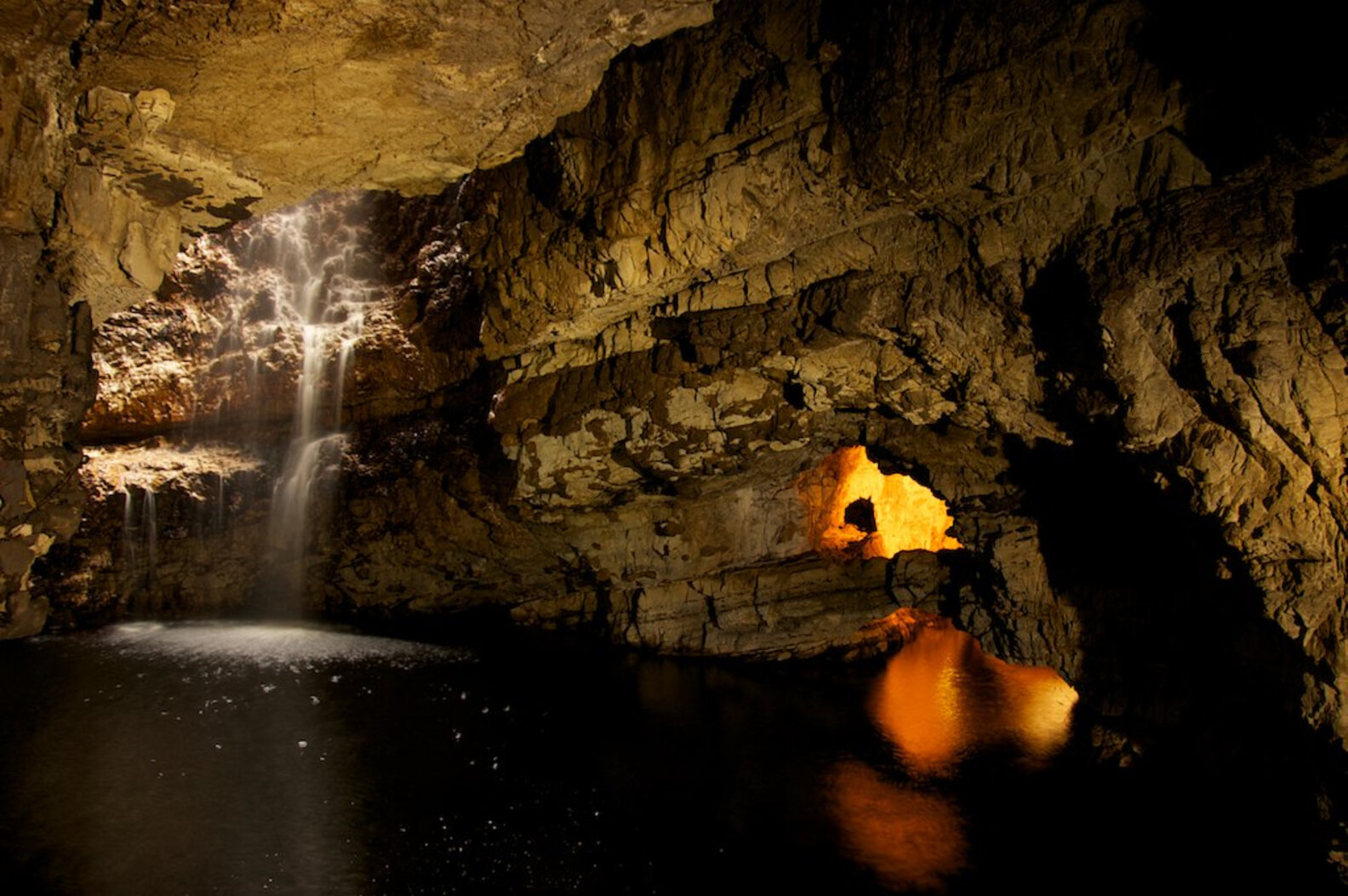 Best Sea Caves in the World - Fingal's Cave, Blue Grotto, and More ...