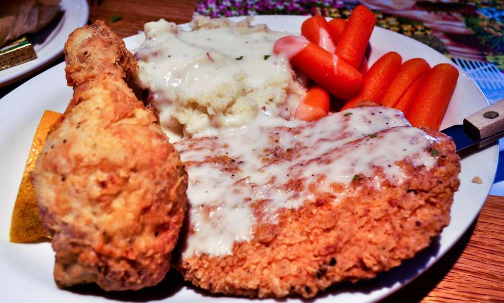 Jus Cookin’s Restaurant: A Restaurant in Lakewood, CO - Thrillist