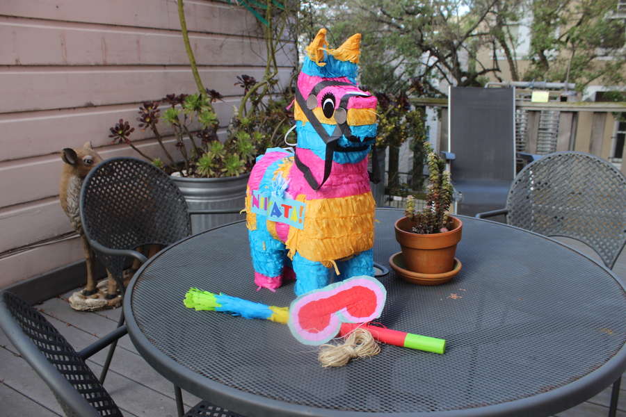 Cinco De Mayo booze pinata - Thrillist