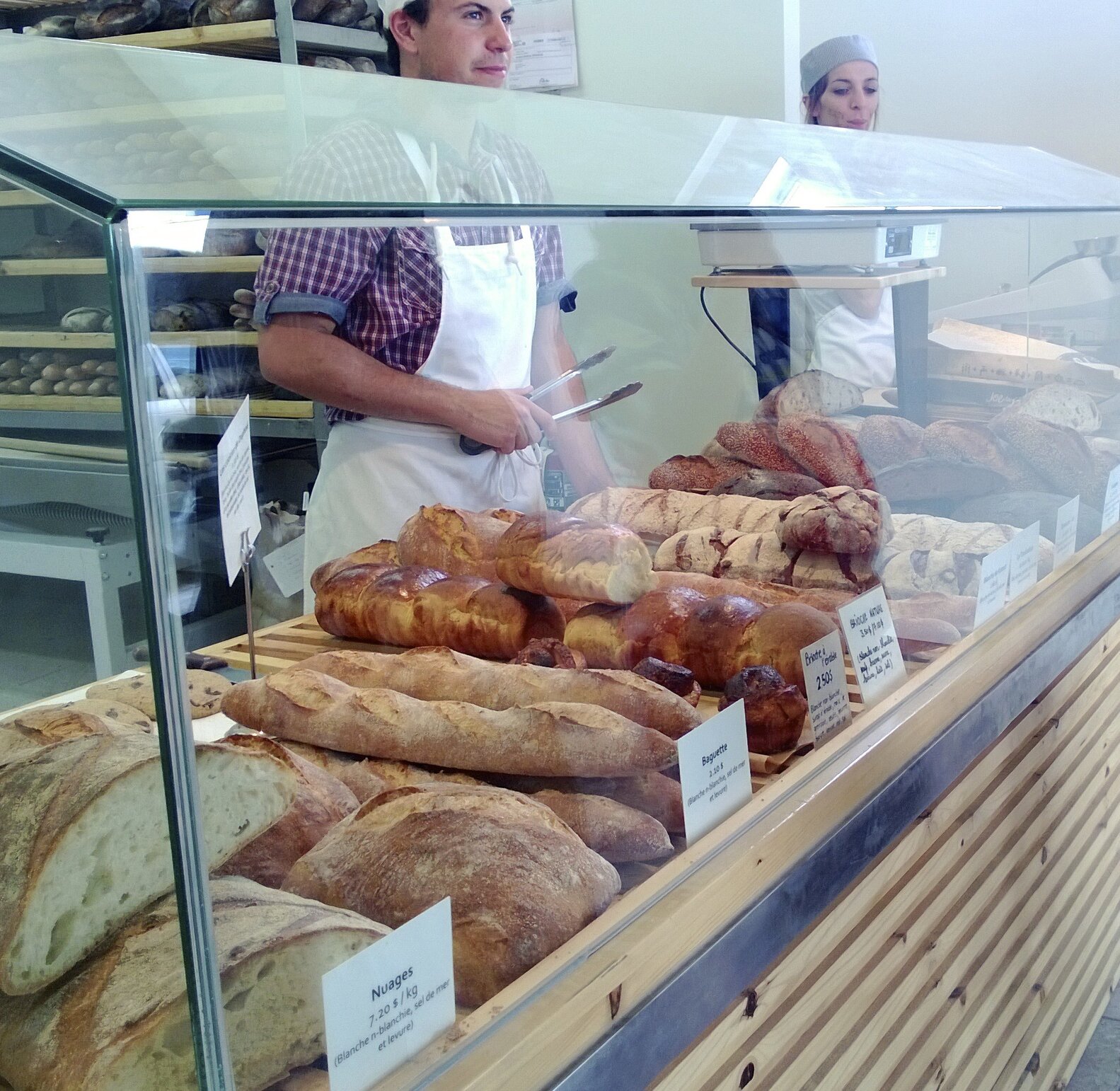 Where to Get the Best Gluten-Loaded Things in Montreal - Thrillist