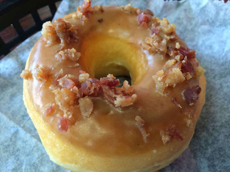 Memphis Donuts: A Restaurant in Memphis, TN - Thrillist