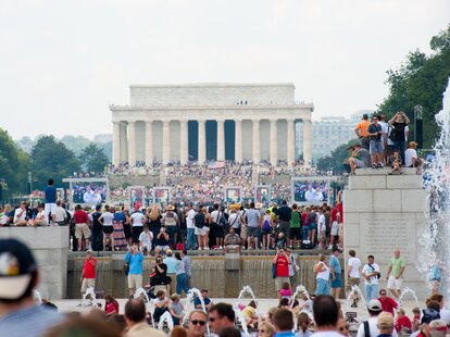 Types of Tourists You'll Find In Washington DC - Thrillist