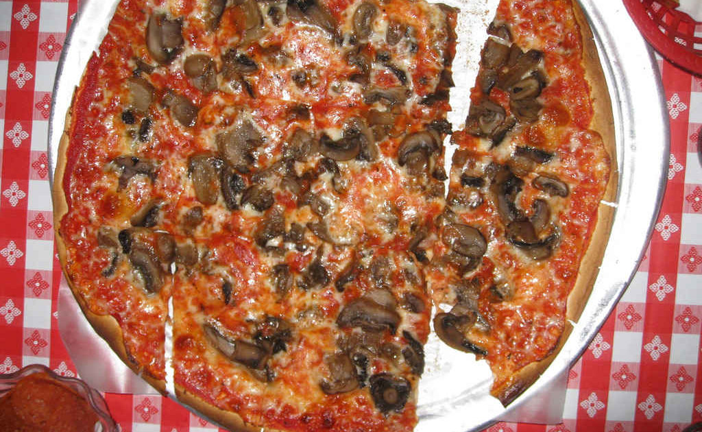 Zaffiro s Pizza A Milwaukee WI Restaurant zaffiro-s-pizza-a-milwaukee-wi-restaurant
