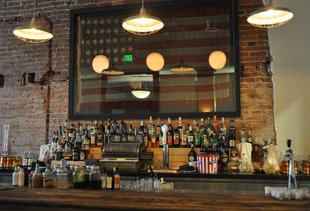 Peaks Lounge: A Denver, CO Bar.