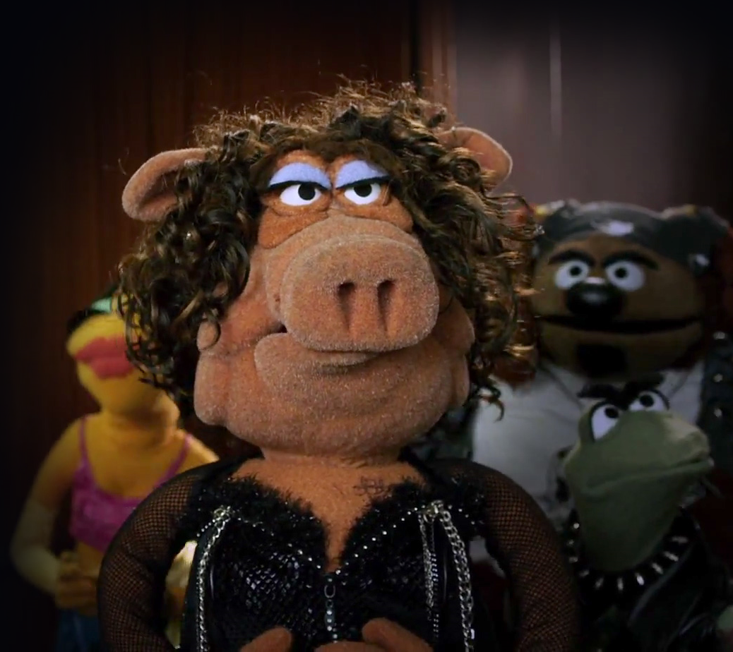 Muppets Miss Piggy Brown Hair