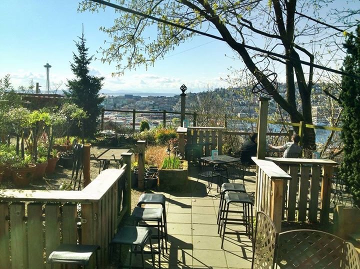 The Lookout: A Seattle, WA Bar.