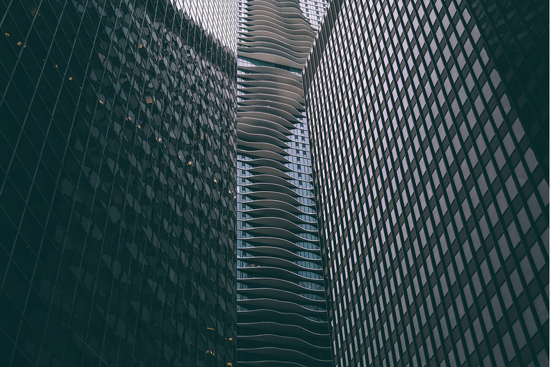 Chicago Looks Dark, Dream-Like & Unbelievably Beautiful in These Photos ...