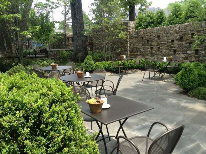 Acre Restaurant: A Bar in Memphis, TN - Thrillist